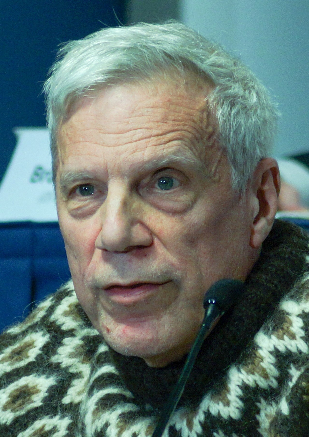 Henry Hewes - Media and American Politics